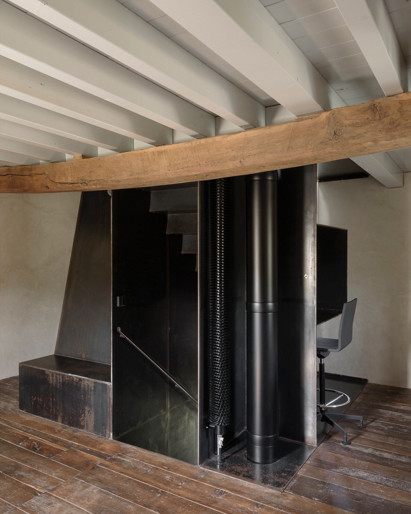 ower ower lodge in listed tower by 2001 TBSI & Elementar - 谷德设计网