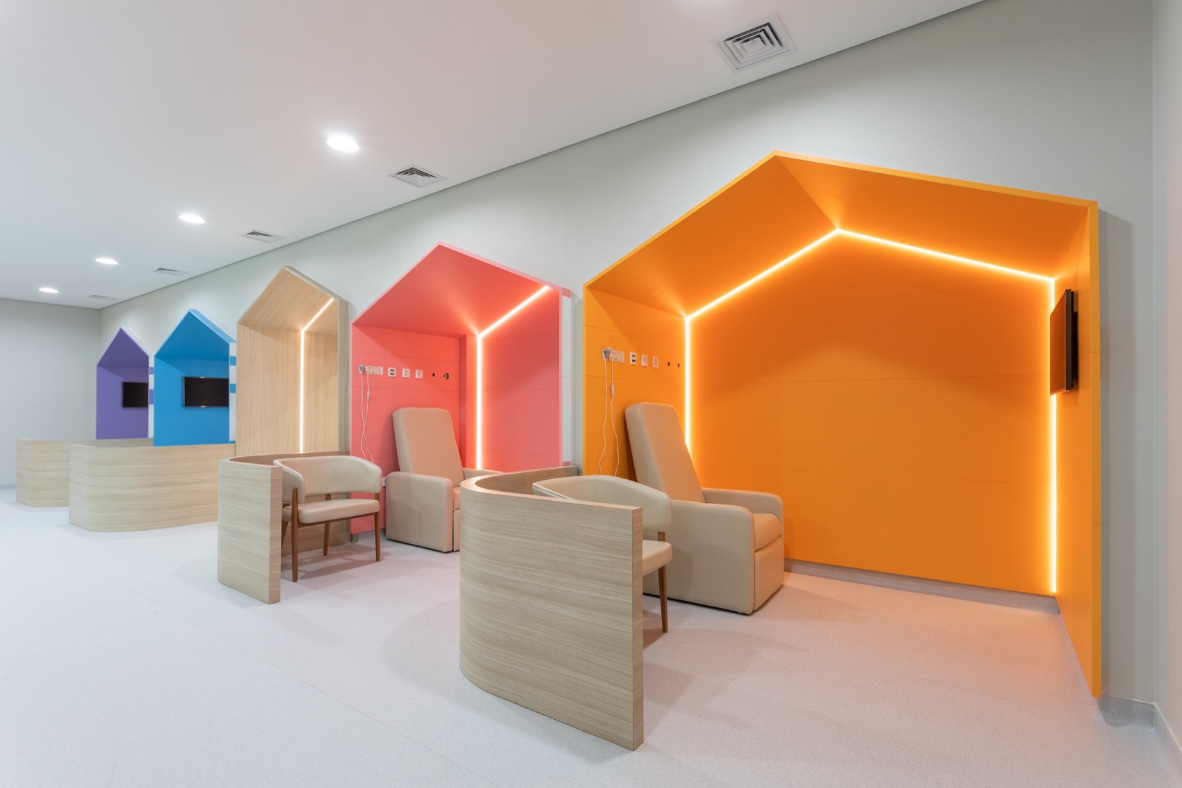 HELP – Teaching Hospital and Research Laboratories by Contemporanea ...