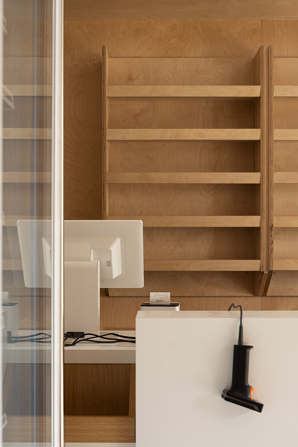 Uncle Kaka’s Convenience Store by Inception Design Studio - 谷德设计网