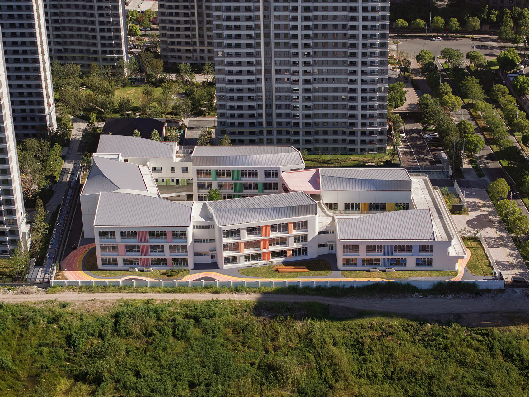 Sky Castle Kindergarten by Soft Build architects - 谷德设计网