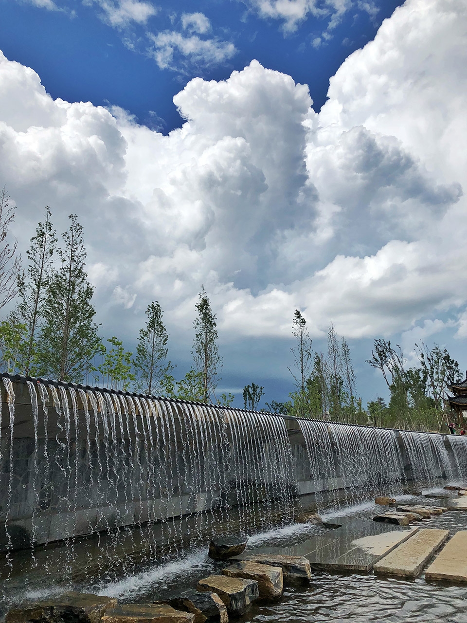 Youdian River Park System in Core Town Area by yǒu Landscape - 谷德设计网