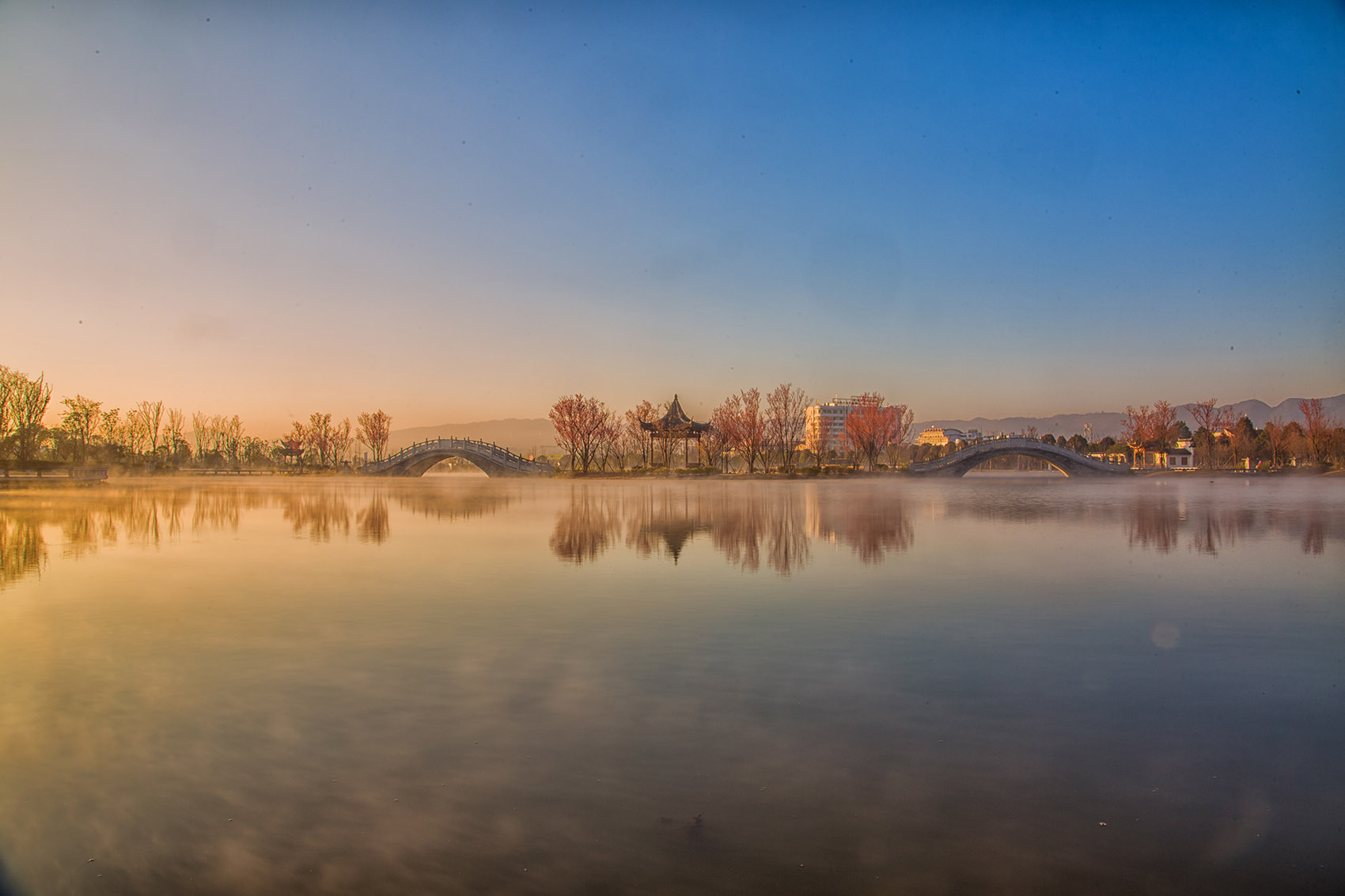 Youdian River Park System in Core Town Area by yǒu Landscape - 谷德设计网