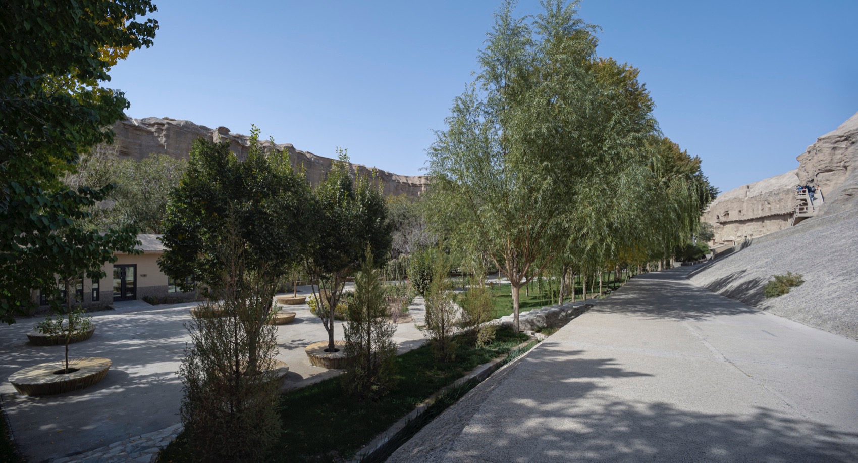 Gansu Guazhou Yulin Grottoes Visitor Reception Center by 9-Town Design ...