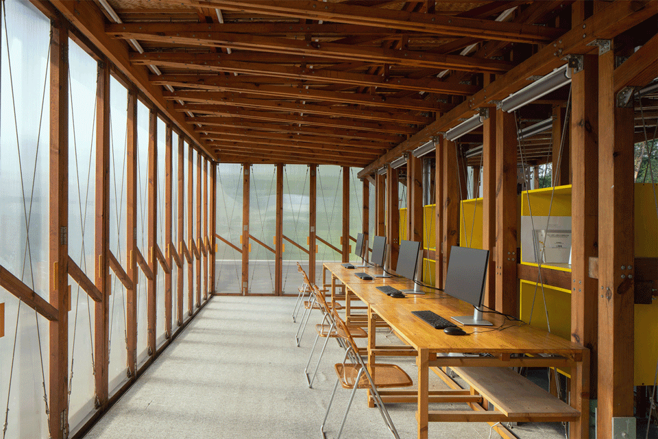 The Mobile Office in the gap of urban village by LLC Studio - 谷德设计网