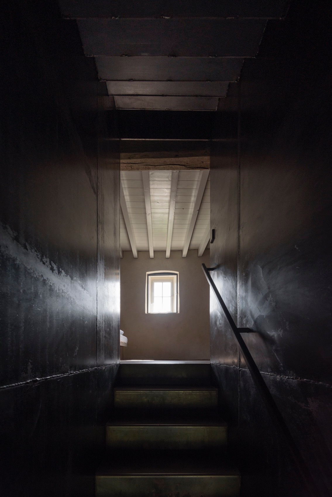 ower ower lodge in listed tower by 2001 TBSI & Elementar - 谷德设计网