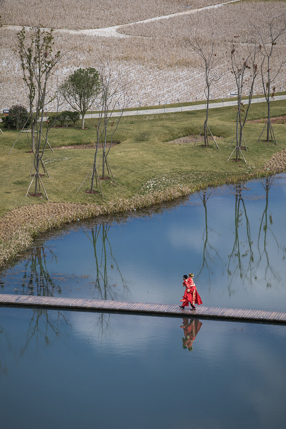 Youdian River Park System in Core Town Area by yǒu Landscape - 谷德设计网