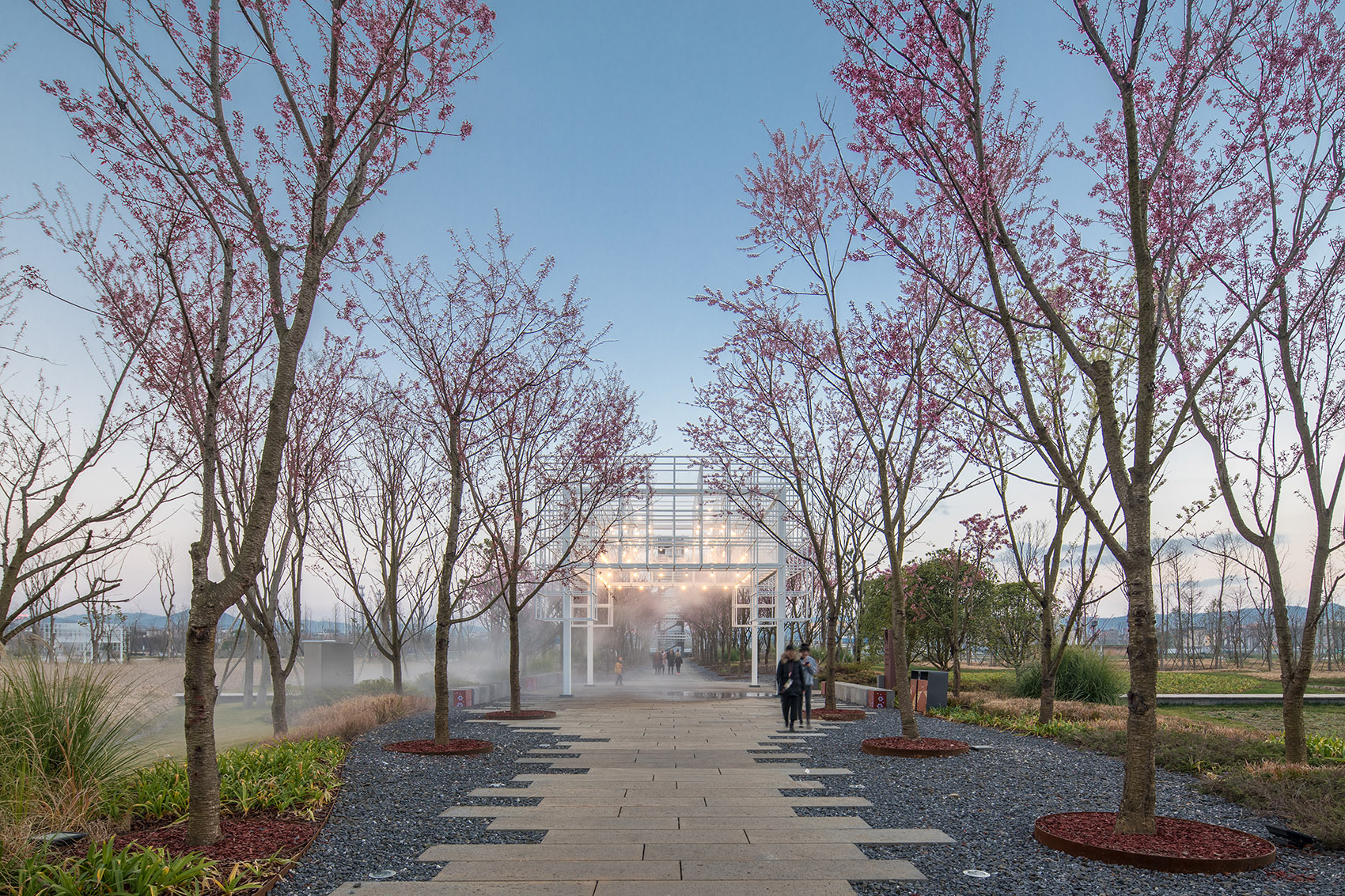 Youdian River Park System in Core Town Area by yǒu Landscape - 谷德设计网