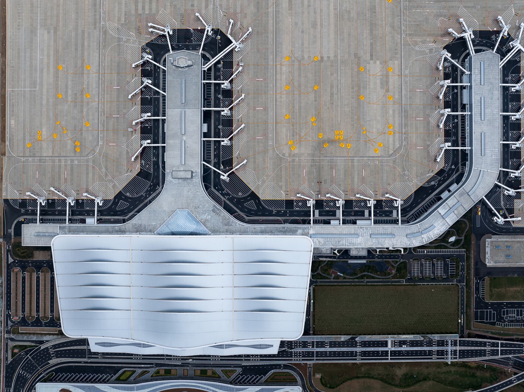 Yantai Penglai International Airport Terminal 2, China by CSWADI ...