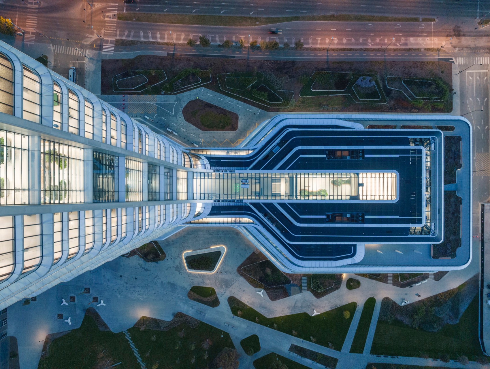 MOL Group Headquarters by Kinzo - 谷德设计网