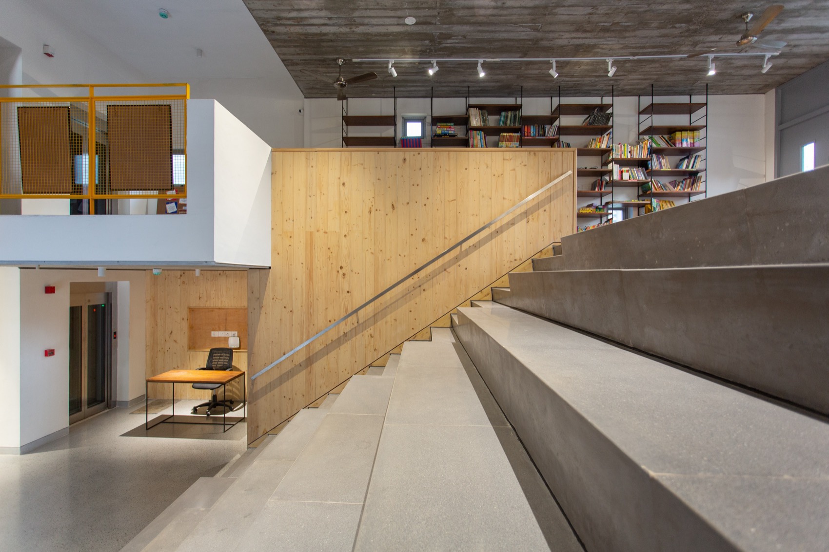 Learning Center at Quest by KSM Architecture - 谷德设计网