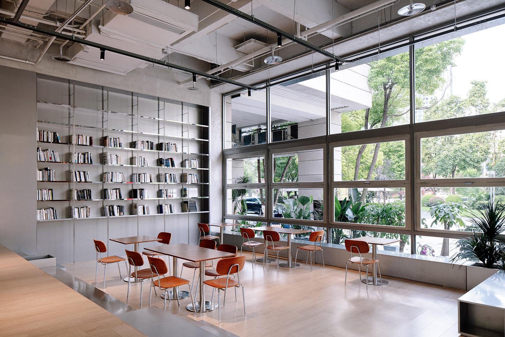 Monster Tribe by VARI Design - 谷德设计网