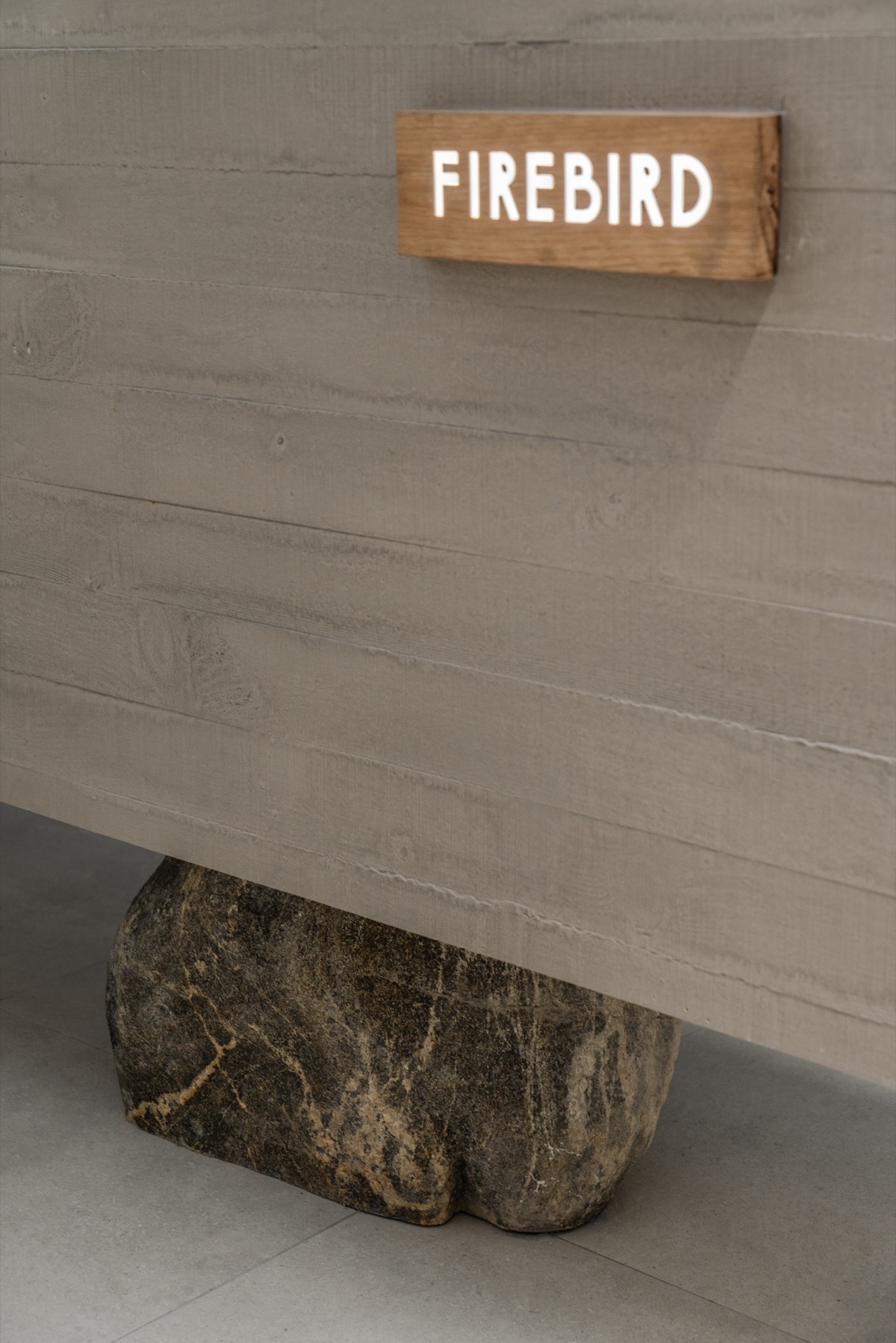 FireBird Men’s Fashion by StoreXIAN XIANG DESIGN - 谷德设计网