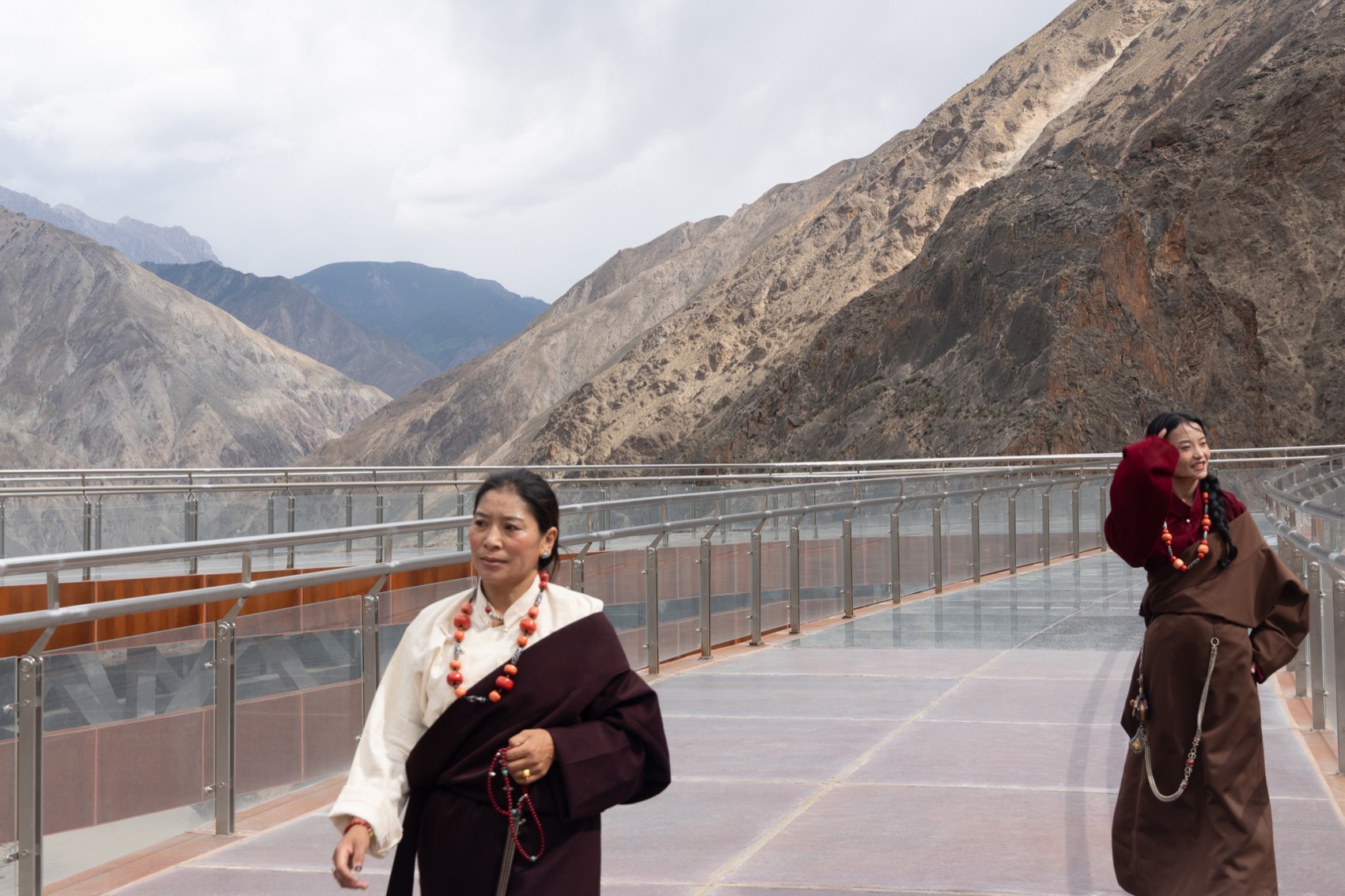 Nujiang River 72 Turns Canyon Scenic Area , Tibet by Archermit - 谷德设计网