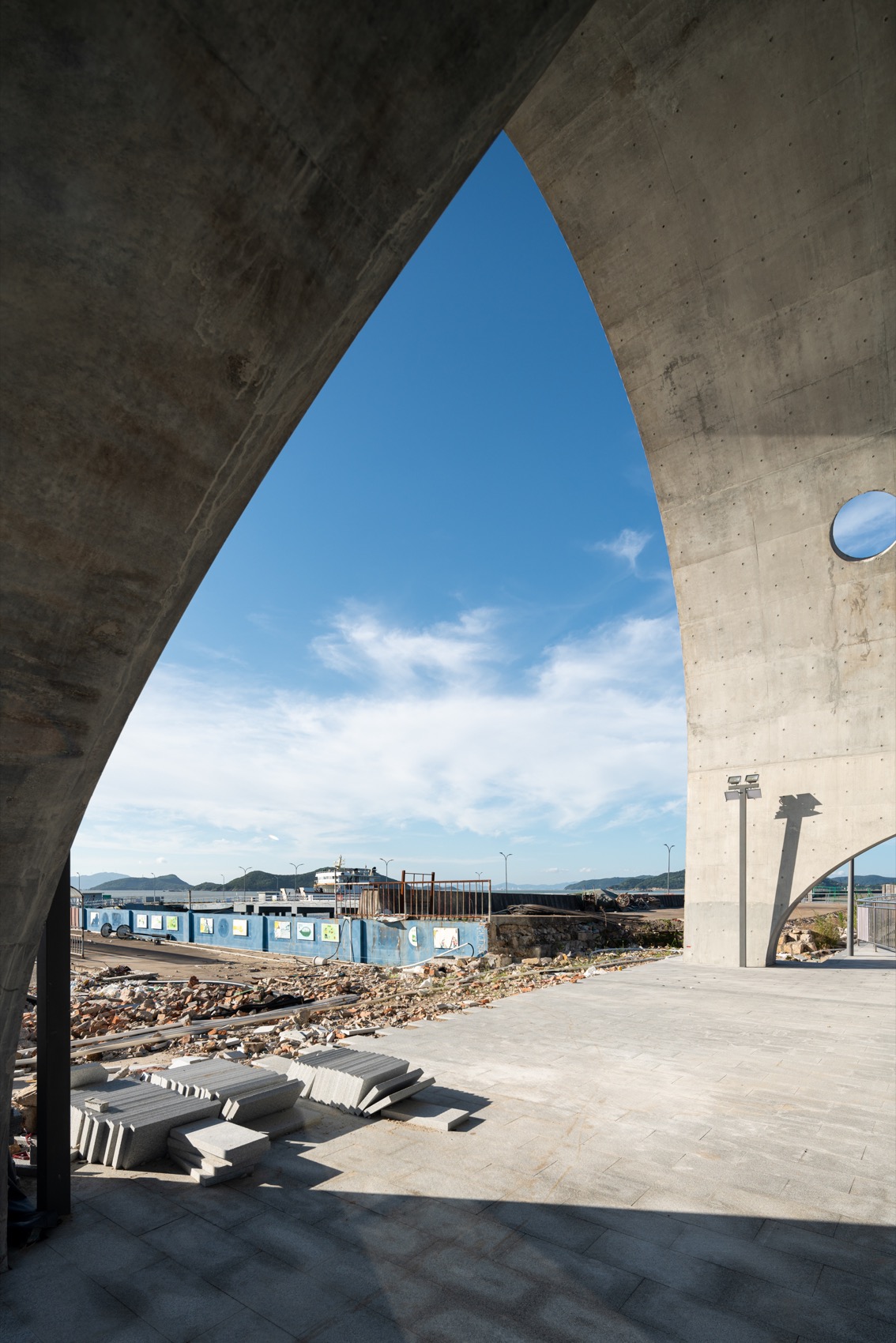 Xiazhi Ferry Terminal, Xiazhi Island, Putuo, Zhoushan by Atelier Z+ - 谷德设计网