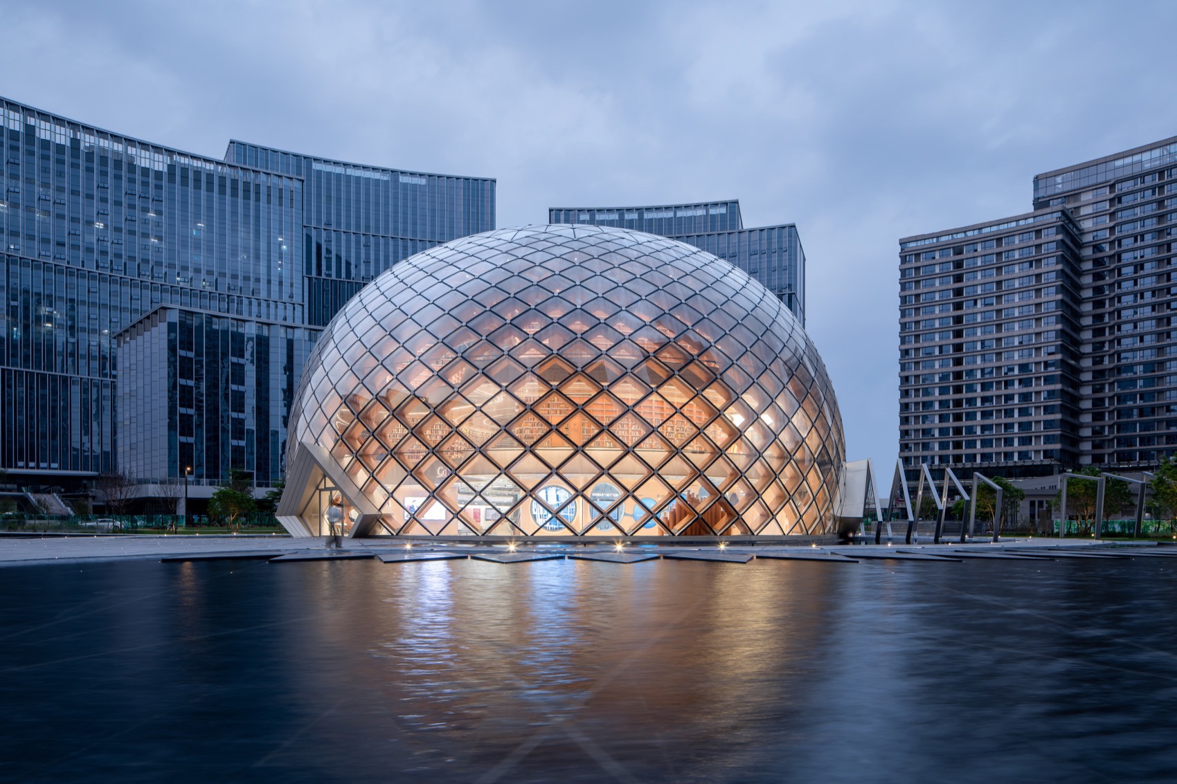 The Exhibition Center of CANNANO by HOT DESIGN - 谷德设计网