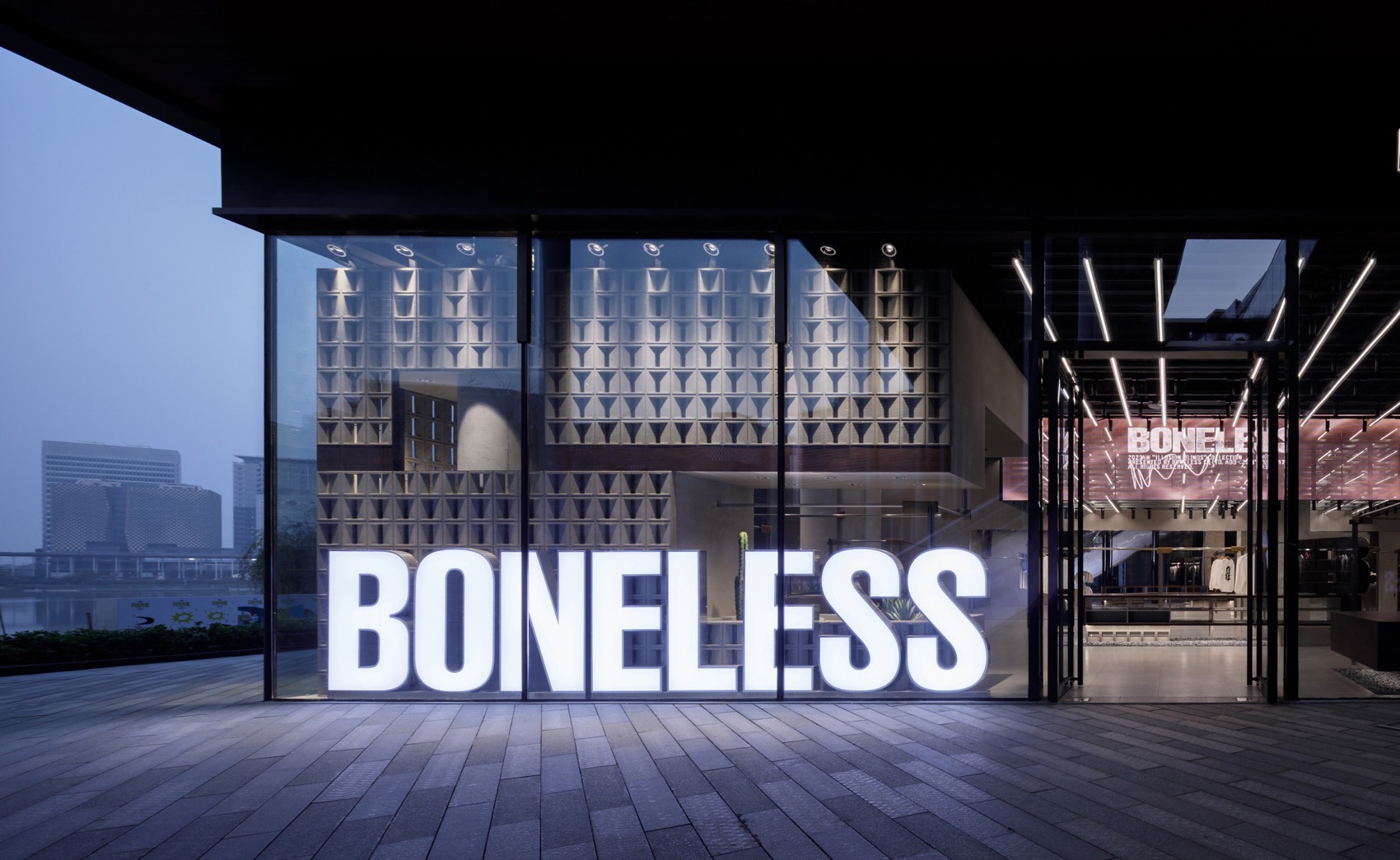 BONELESS 服装店郑州银泰分店 / 脚本建筑研究室 - 谷德设计网