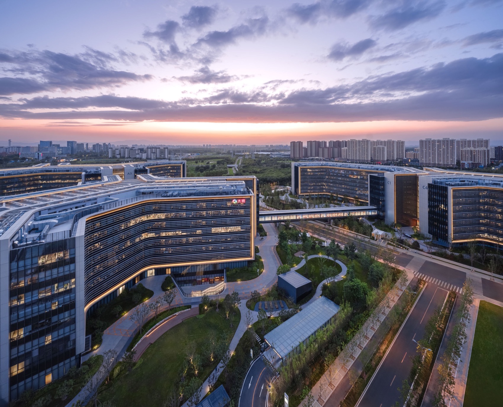 Alibaba Beijing Chaoyang Science & Technology Park by NBBJ + BIAD - 谷德设计网