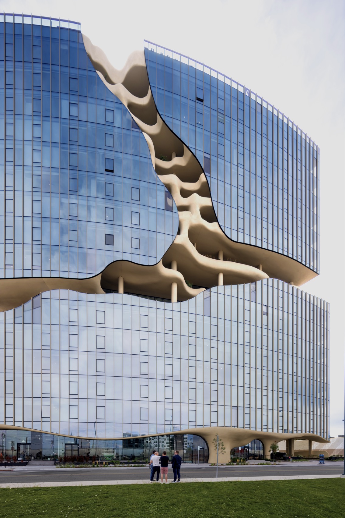 Ma Yansong/MAD Architects Unveil One River North: A Cracked-Open Canyon ...