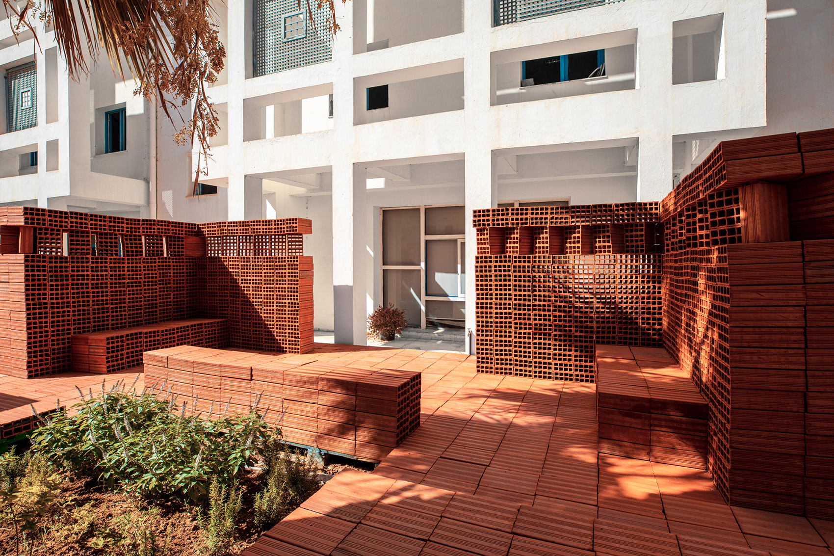 YA’ JÚR by LOCUS - 谷德设计网