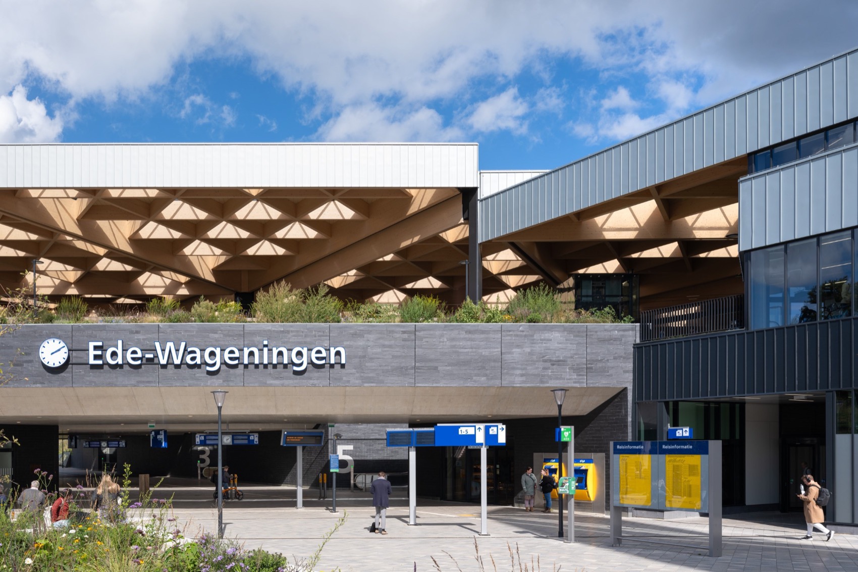 Ede-Wageningen train station by Mecanoo + Royal HaskoningDHV - 谷德设计网