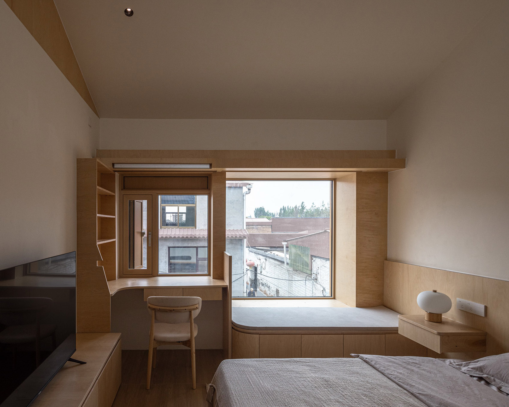 Warm studio home by Shanghai Jiao Tong University Oumoumou studio - 谷德设计网