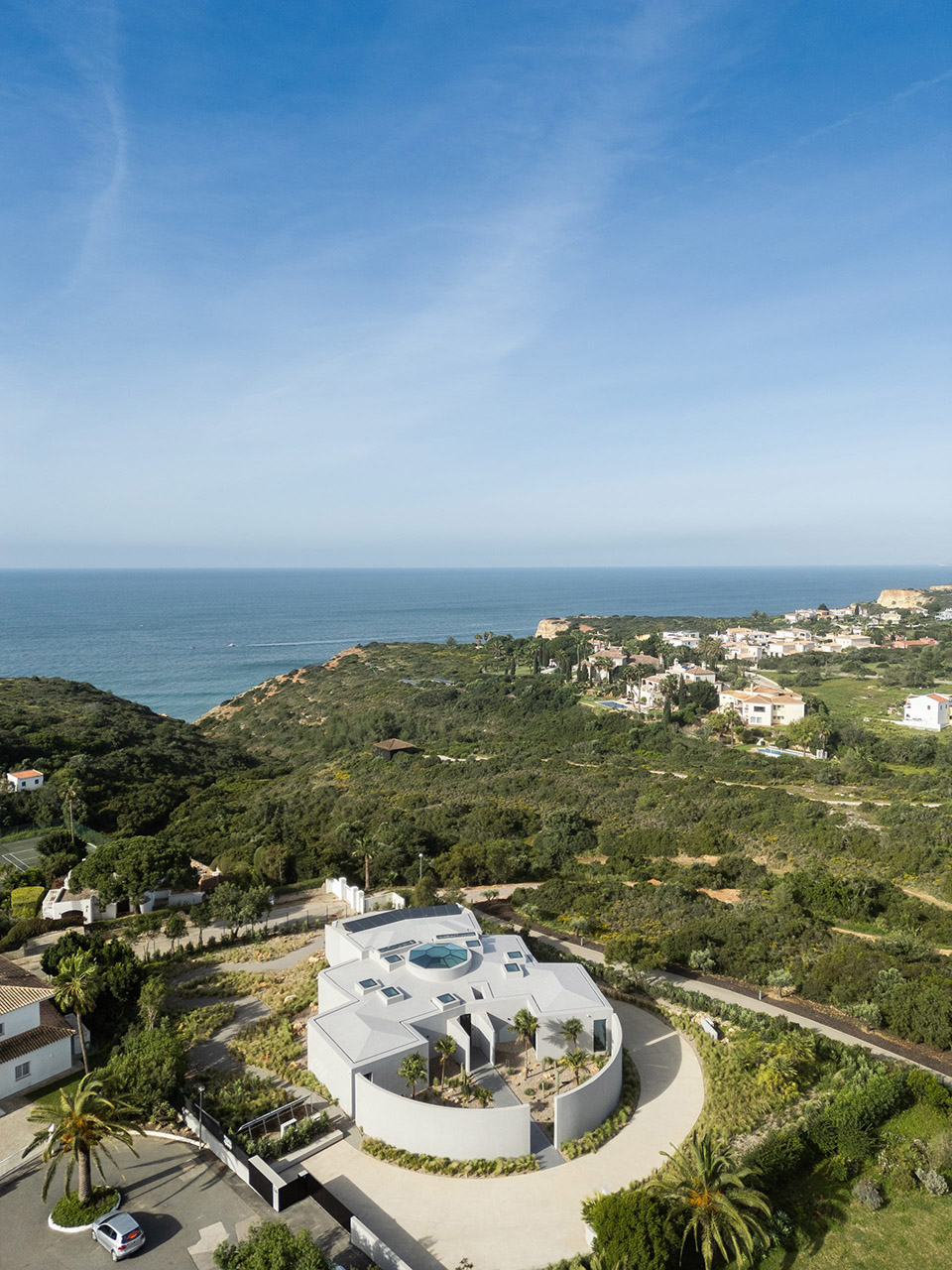 Sky Base One by Bespoke Architects - 谷德设计网