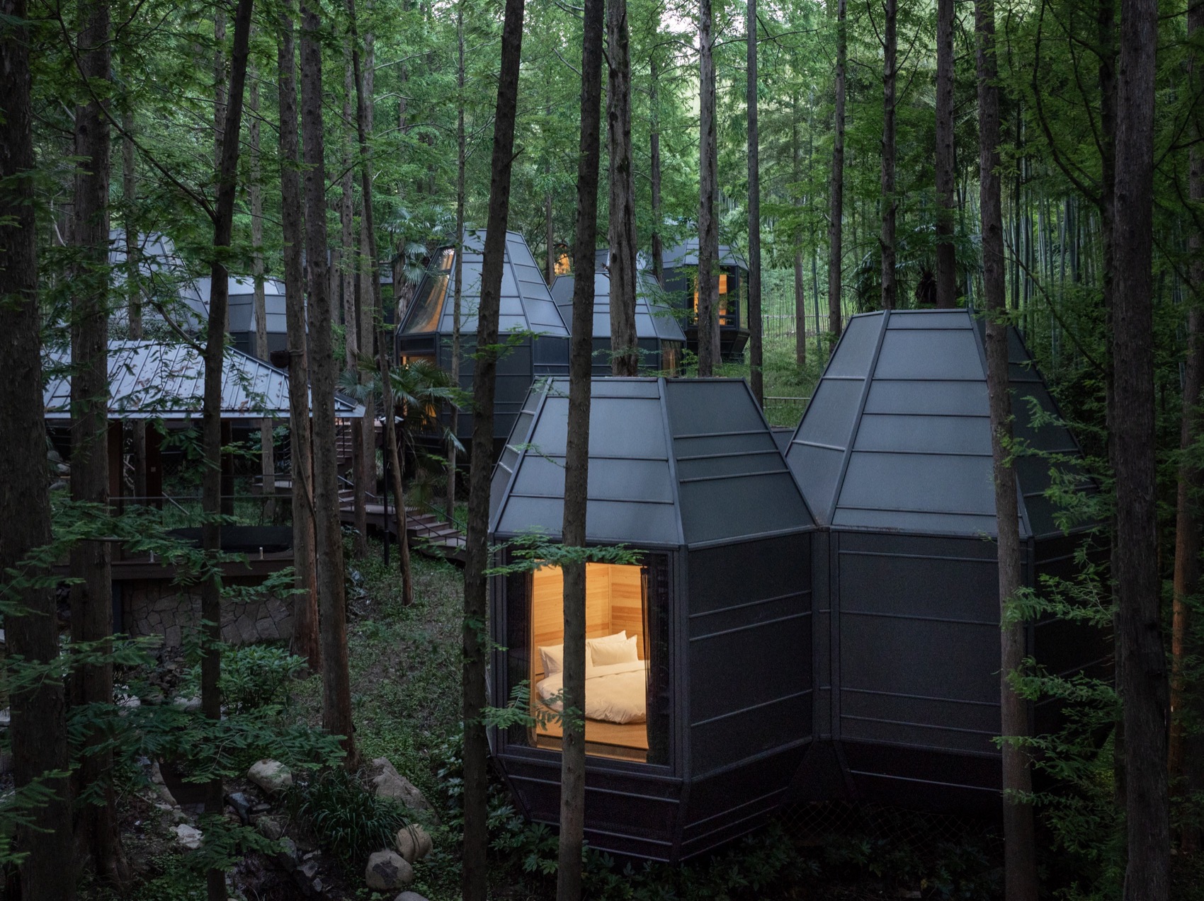 Dongmingshan Senyu Hotel by GLA Design - 谷德设计网