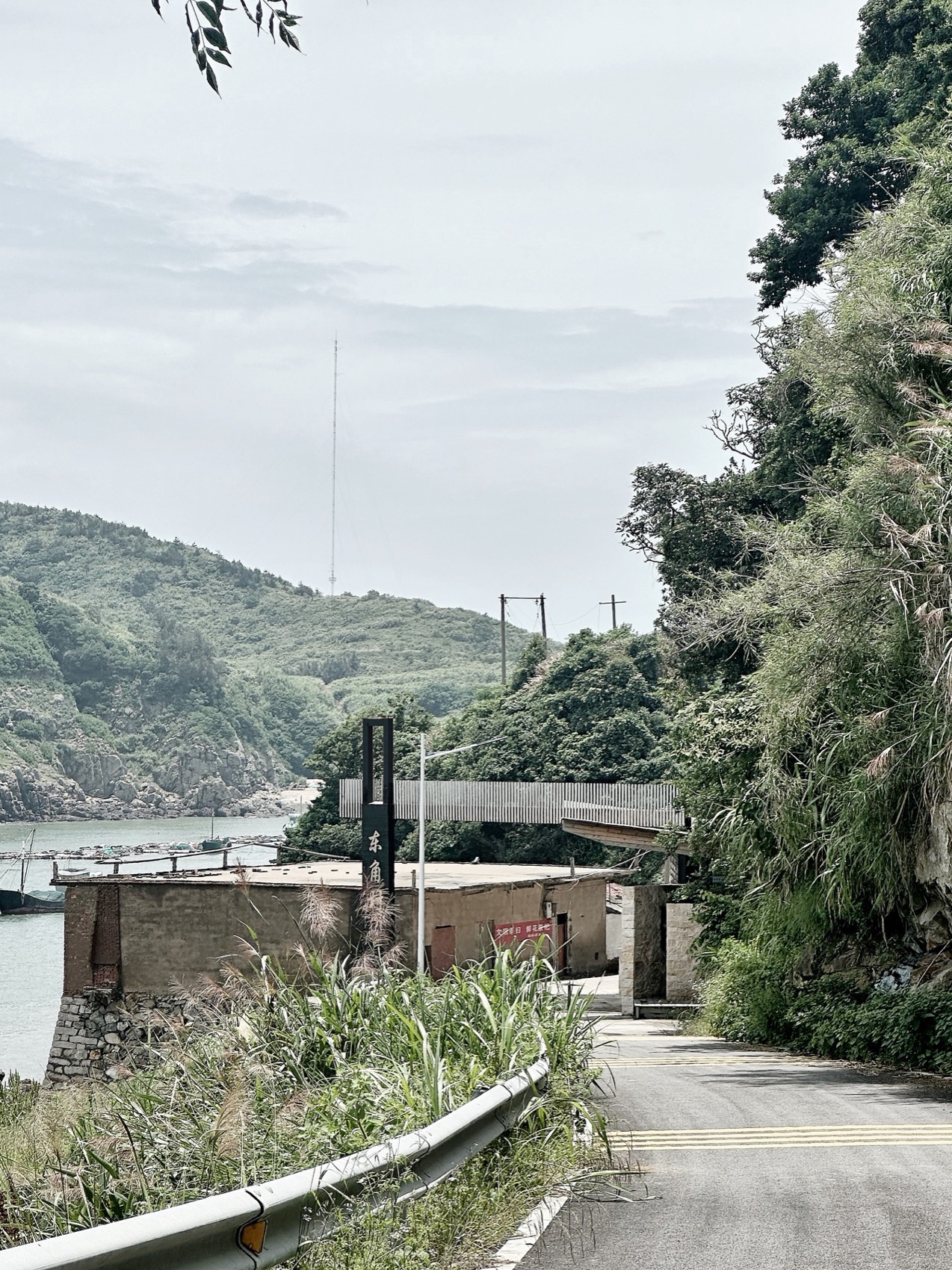 Dongjiao Village bus station by tobe Architecture - 谷德设计网