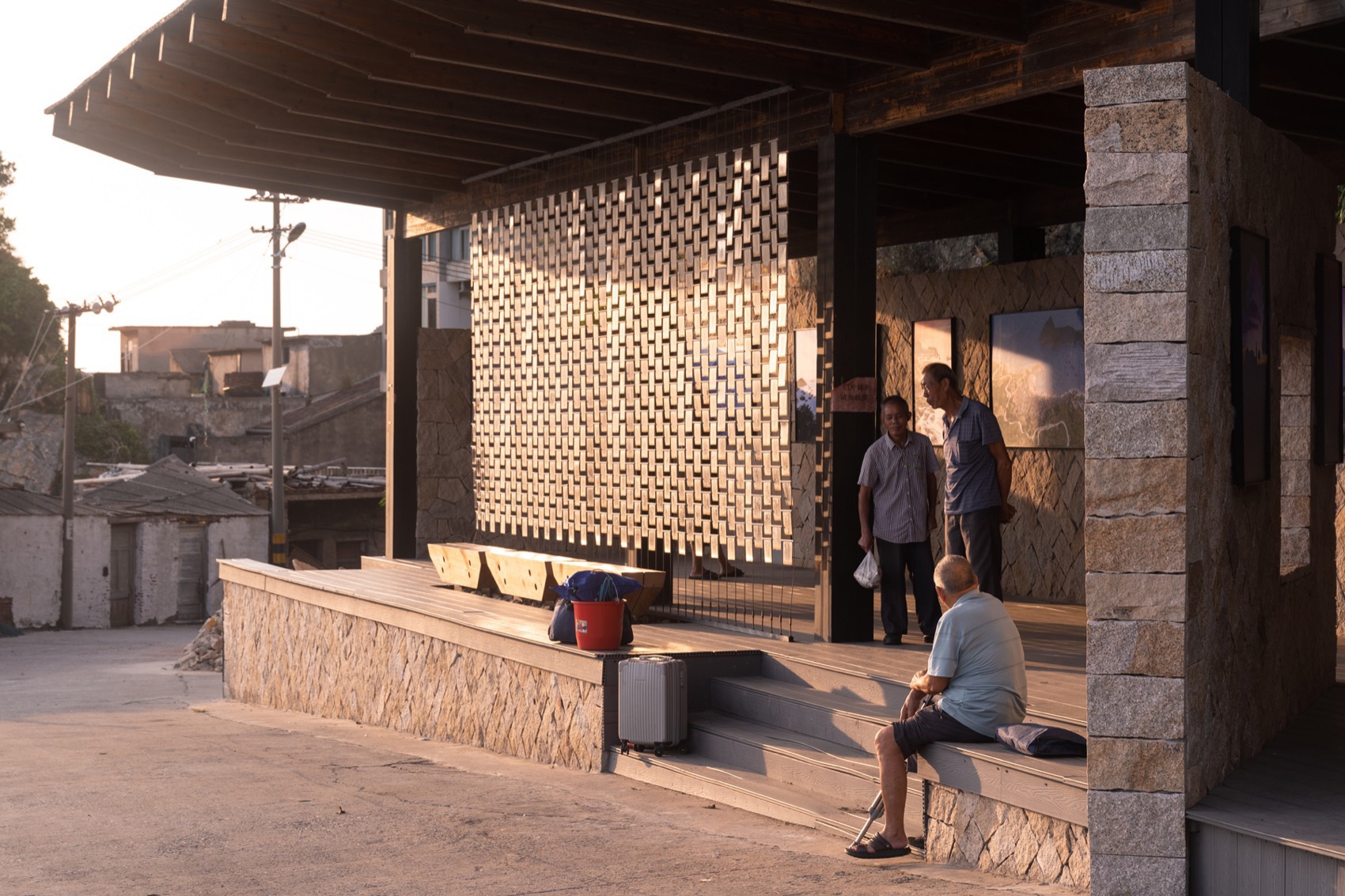 Dongjiao Village bus station by tobe Architecture - 谷德设计网