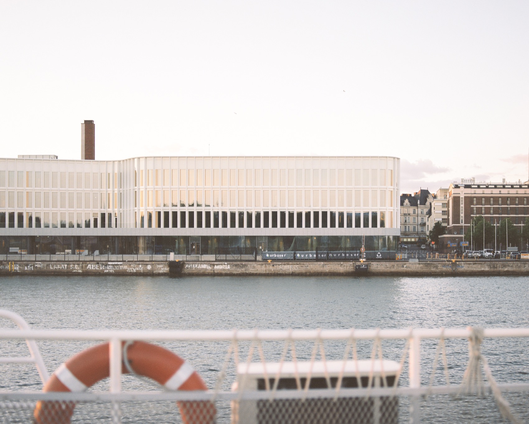 Katajanokan Laituri by Anttinen Oiva Architects - 谷德设计网