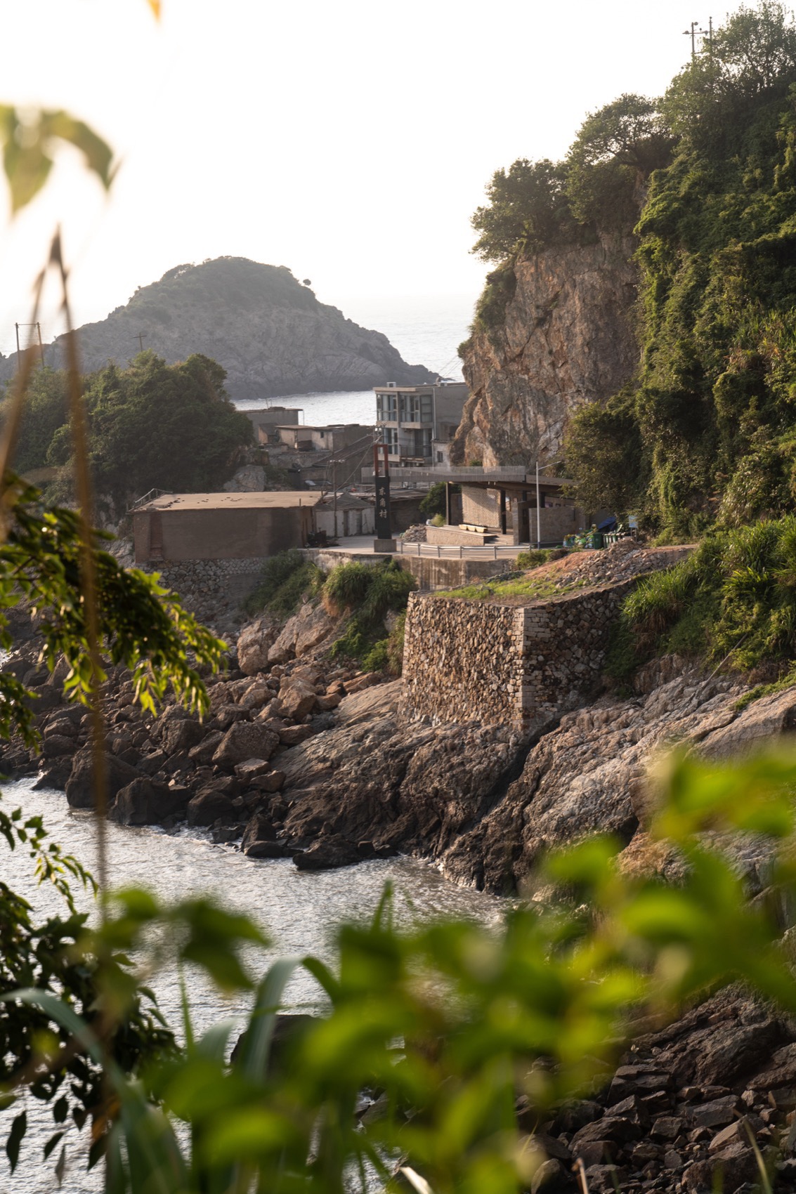 Dongjiao Village bus station by tobe Architecture - 谷德设计网