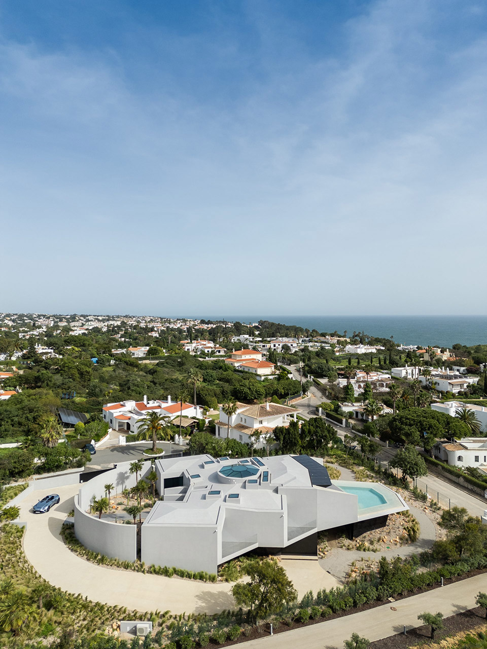 Sky Base One by Bespoke Architects - 谷德设计网