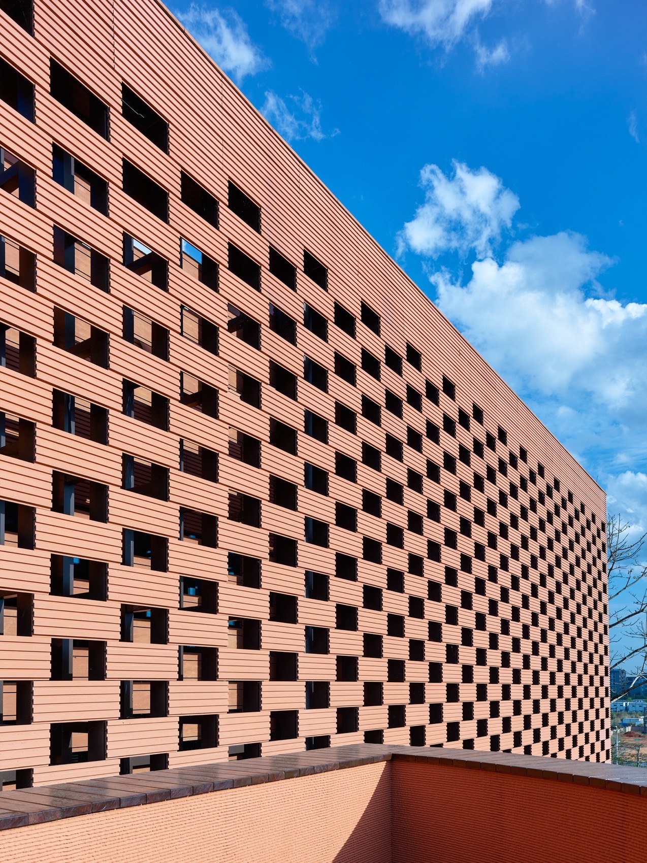 RSC (Resort Software Community) Building in Hainan by SUP Atelier of ...