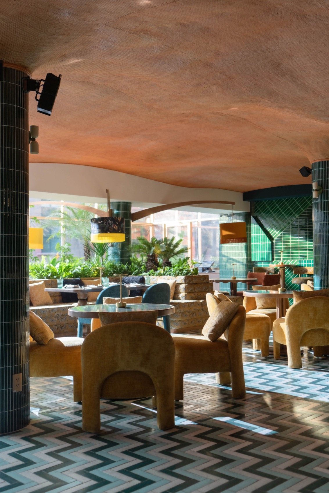 Yunka Restaurant Club by StudioDuo Architecture I Interior - 谷德设计网