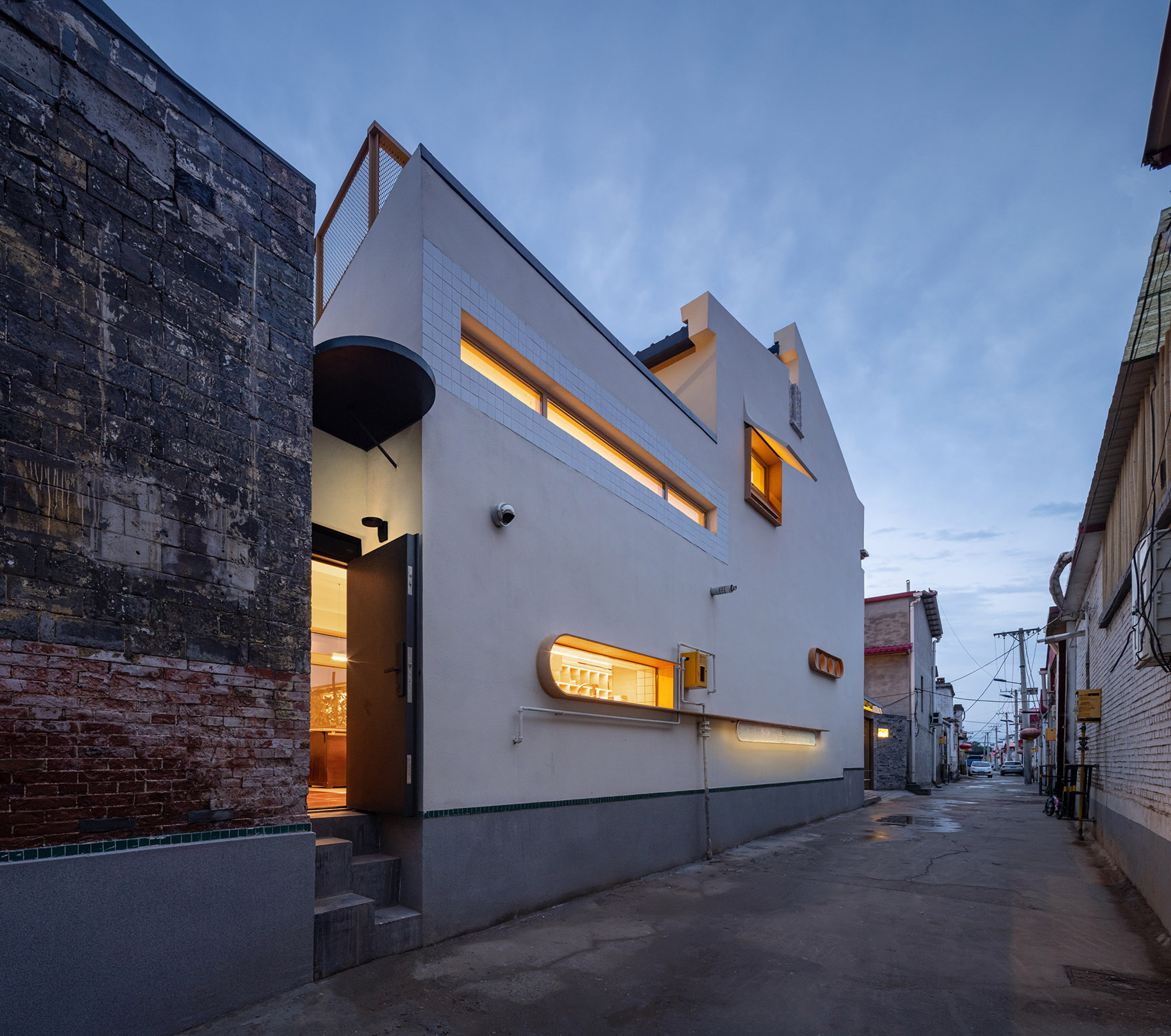 Warm studio home by Shanghai Jiao Tong University Oumoumou studio - 谷德设计网