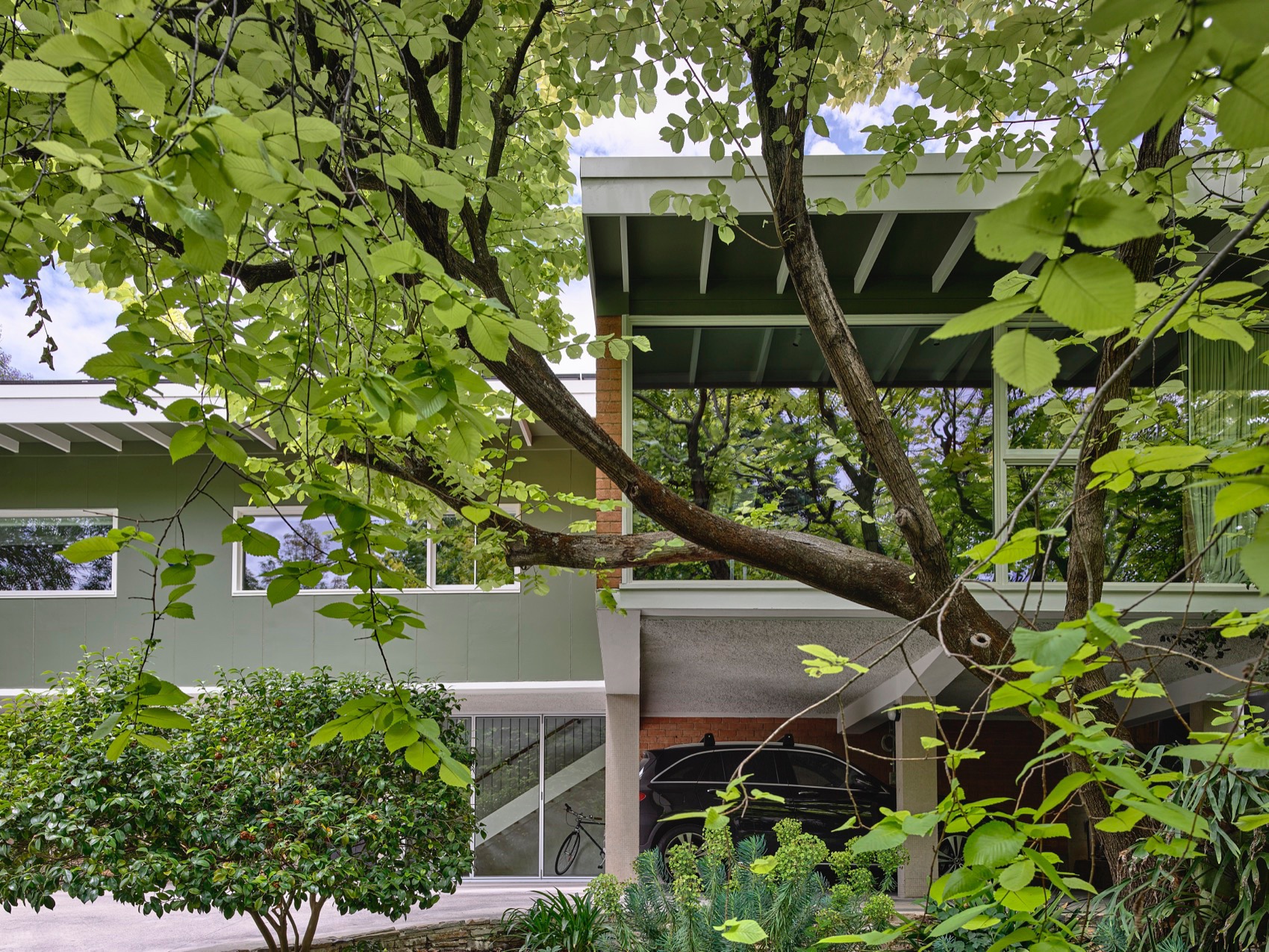 Connected House by Albert Mo Architects - 谷德设计网