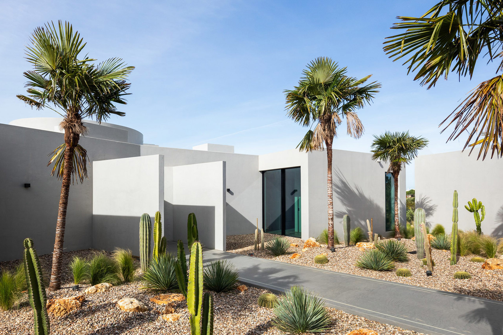 Sky Base One by Bespoke Architects - 谷德设计网