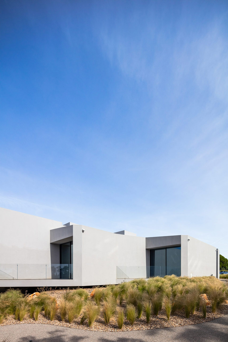 Sky Base One by Bespoke Architects - 谷德设计网