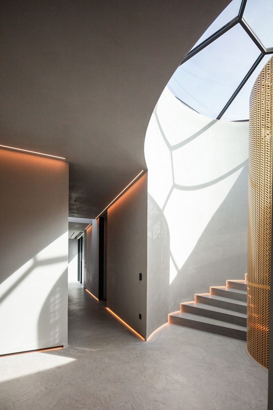 Sky Base One by Bespoke Architects - 谷德设计网