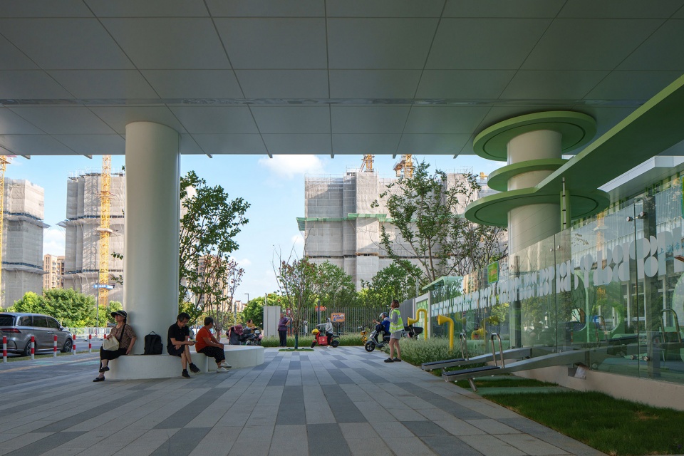 Jiading New City of Shanghai Experimental School by da landscape - 谷德设计网