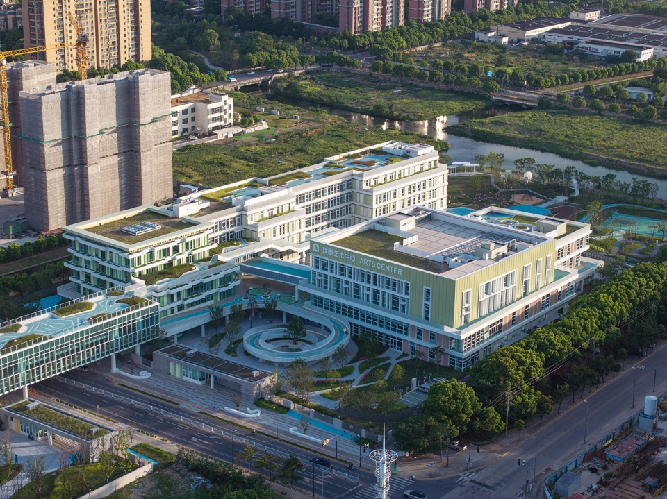 Jiading New City of Shanghai Experimental School by da landscape - 谷德设计网