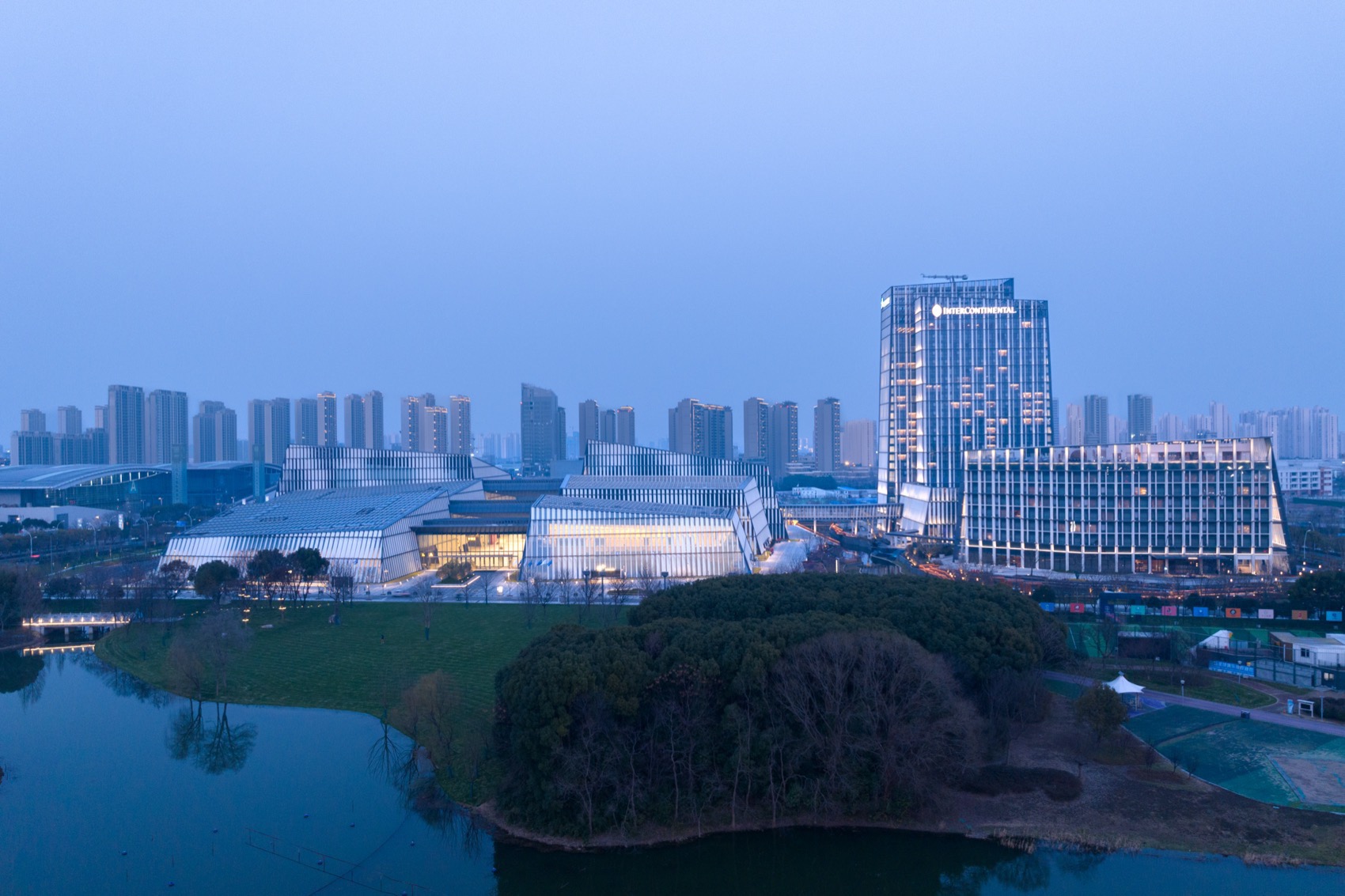 Wuxi Conference Center by Henning Larsen - 谷德设计网