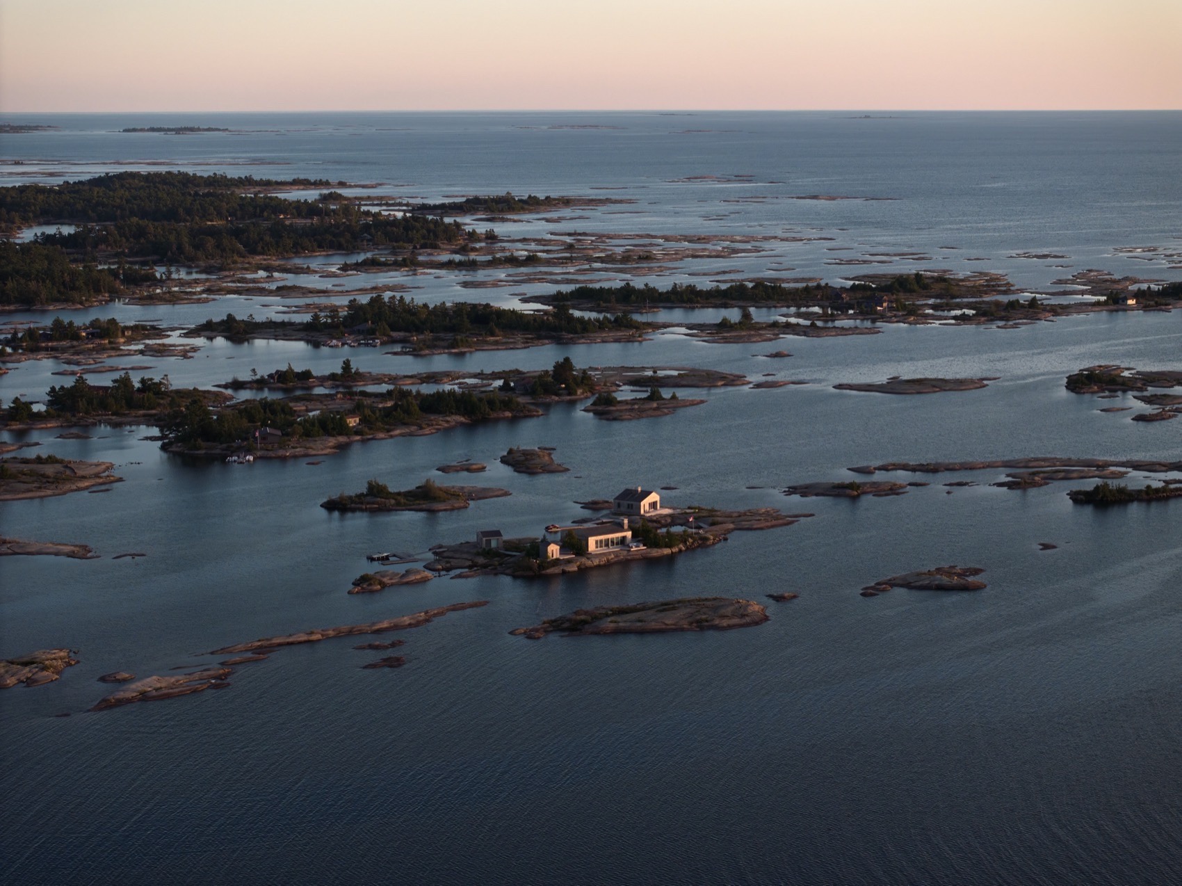 Whistling Wind Island by Akb Architects - 谷德设计网