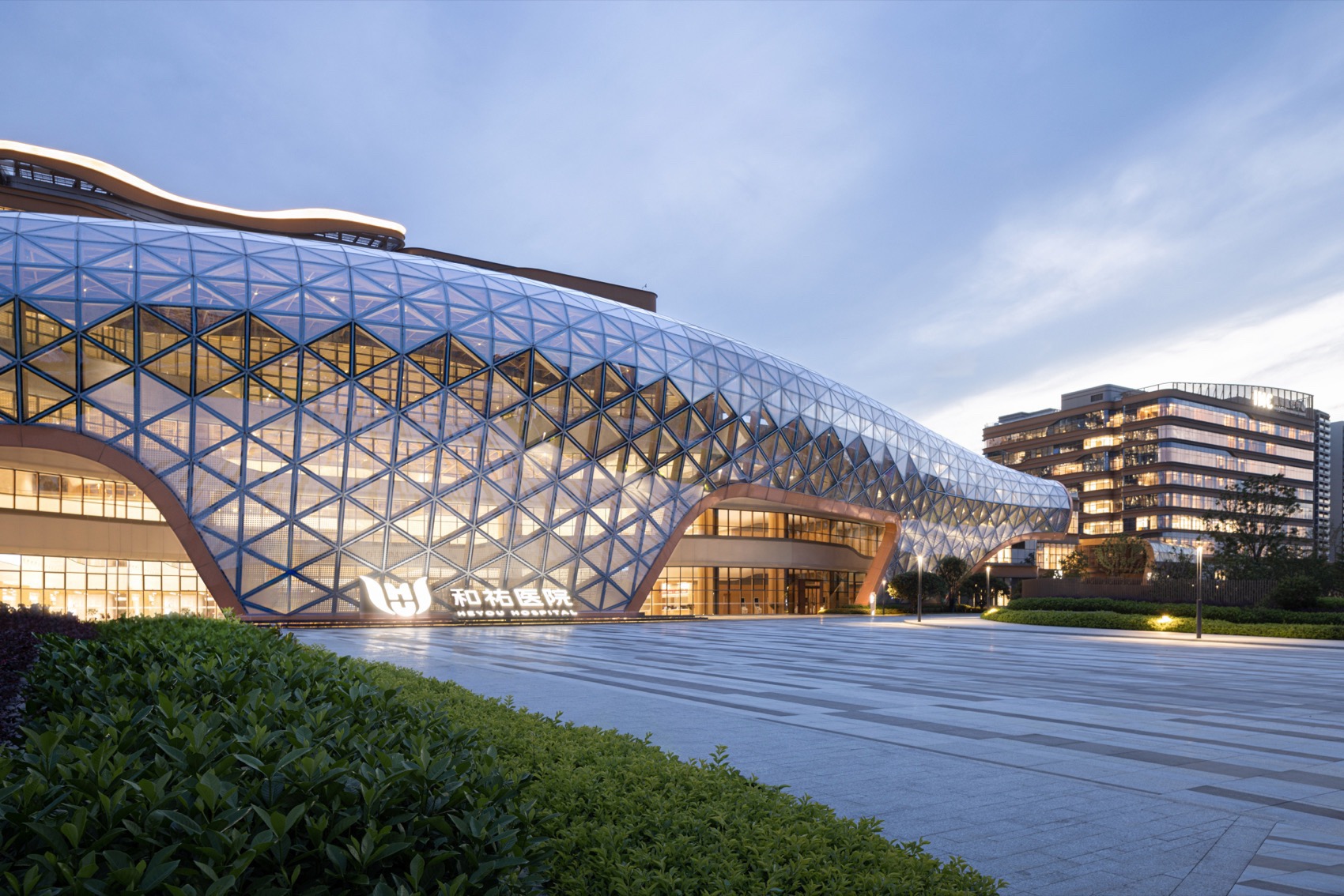 Heyou International Hospital by BAI Design International Limited - 谷德设计网