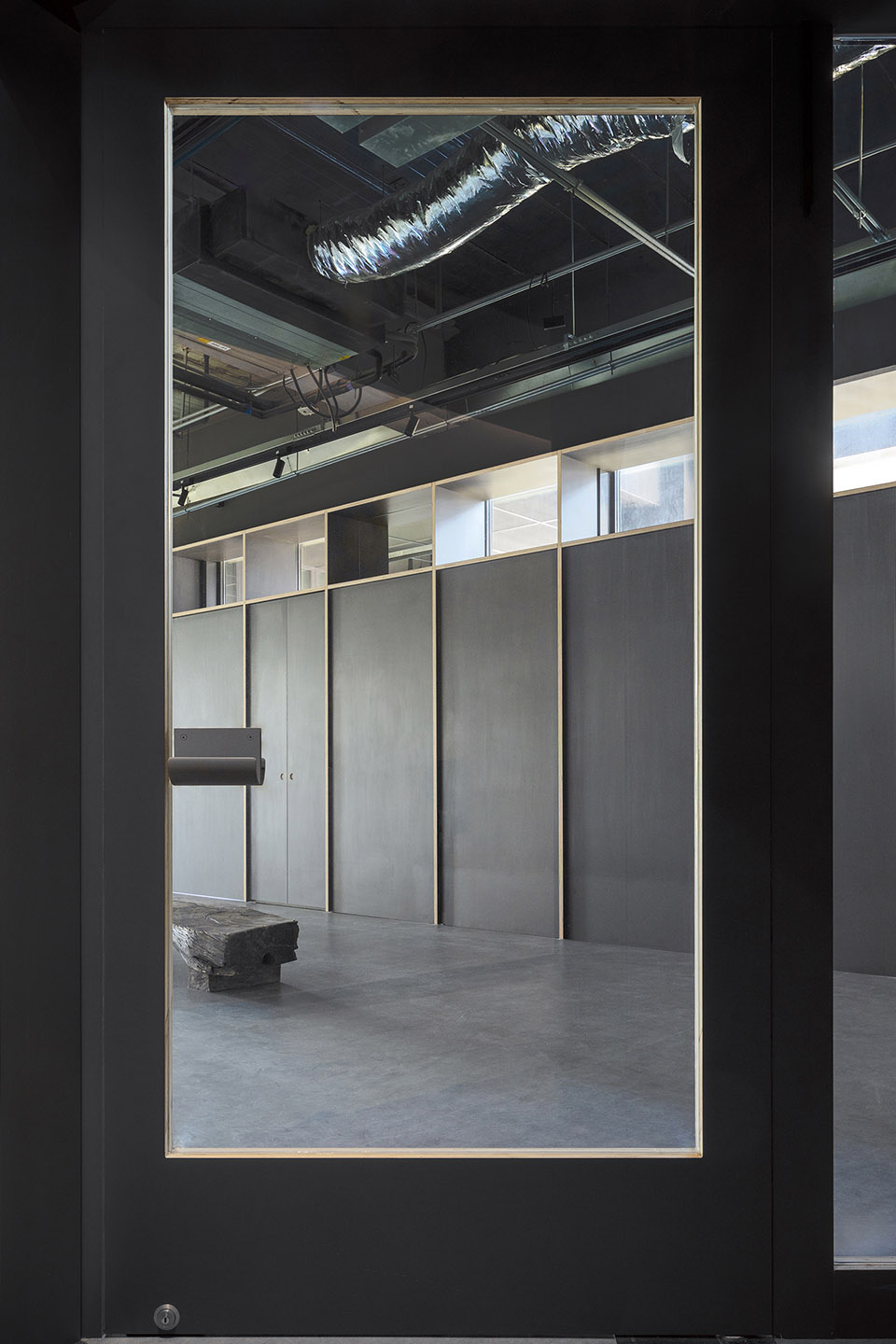 Travlin stand by atelier siyu - 谷德设计网