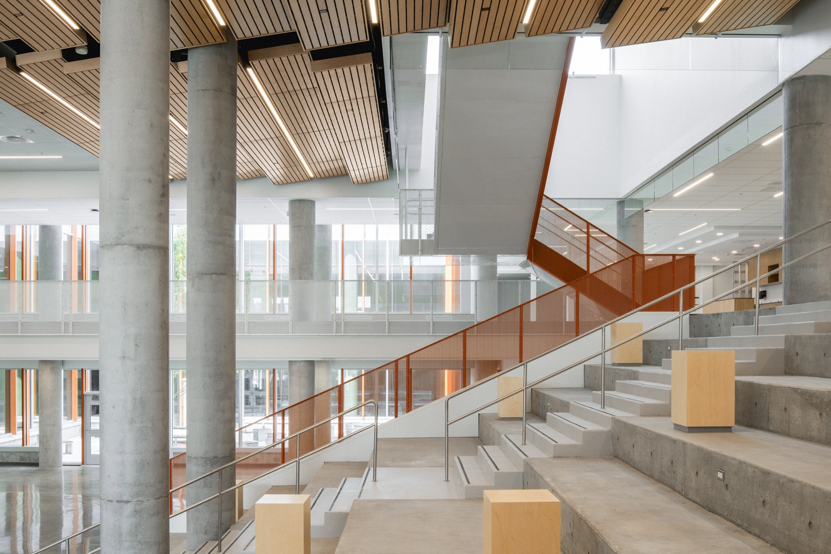 Two New High Schools by TLA + UN + NEUF - 谷德设计网