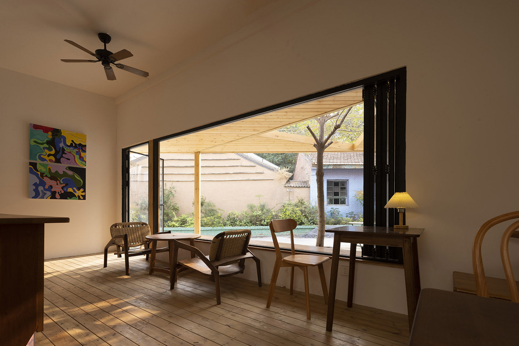 Earth Sign Cafe by Immediacy Design and Research Office - 谷德设计网