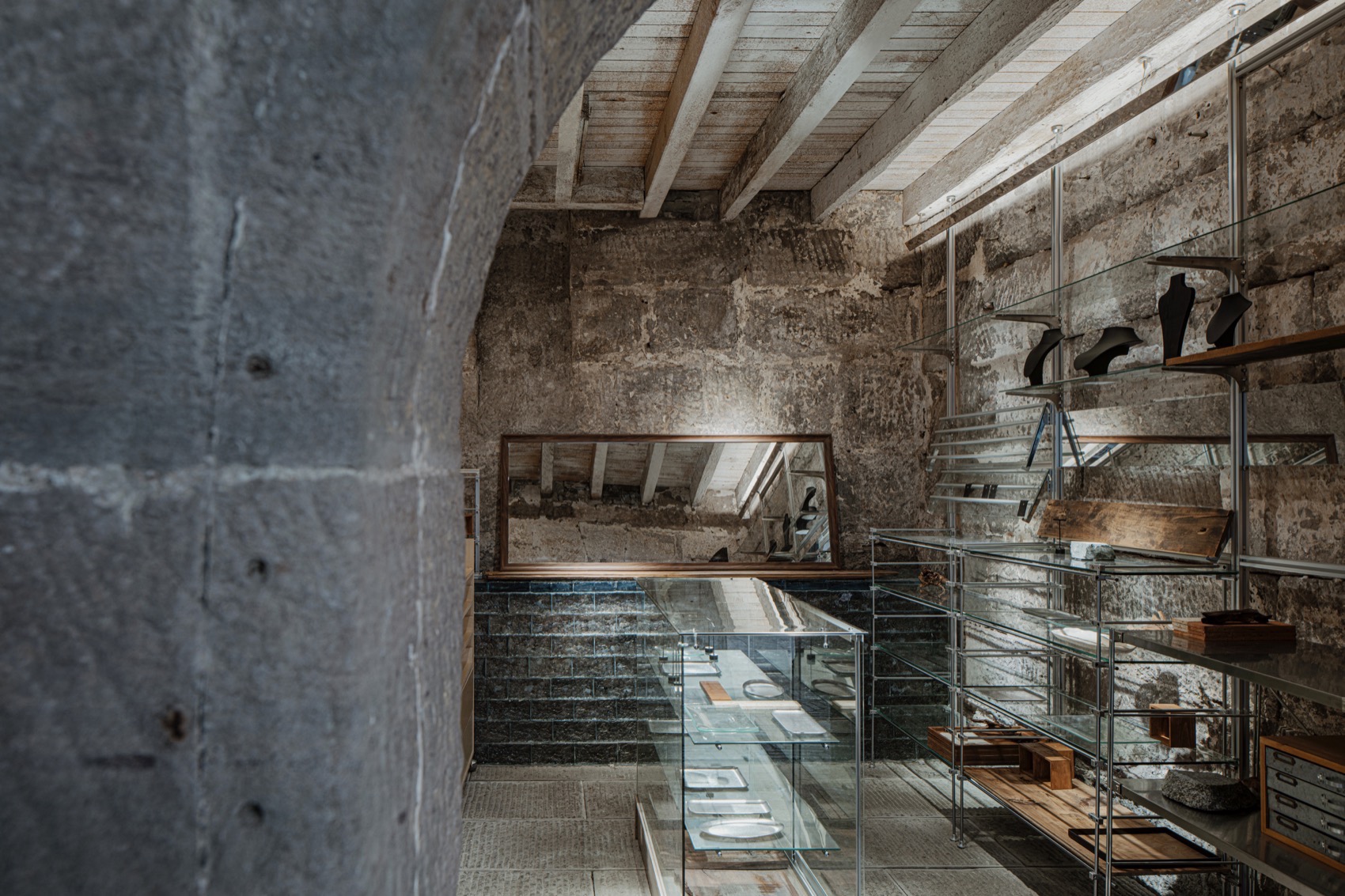 Song Z Jewelry Pop-up Store by Inception Design Studio - 谷德设计网