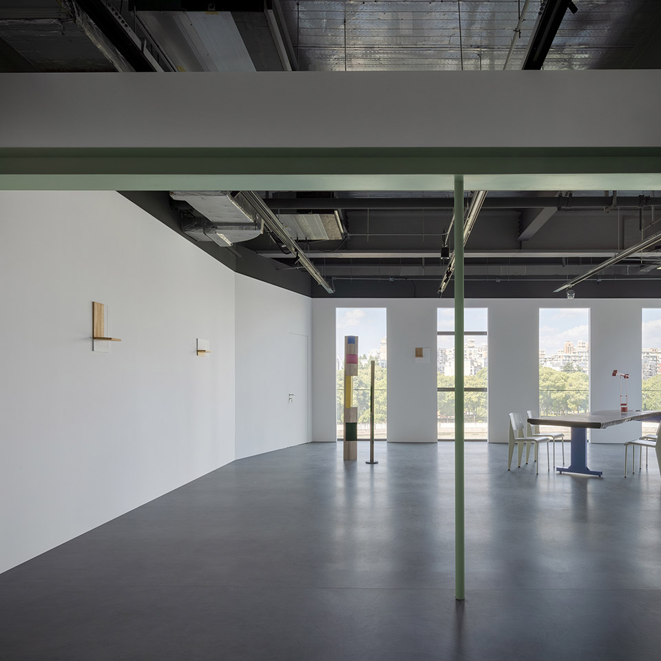 Travlin stand by atelier siyu - 谷德设计网