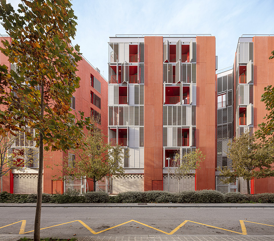 72 Social Housing Units at the Marina del Prat Vermell by MIAS ...